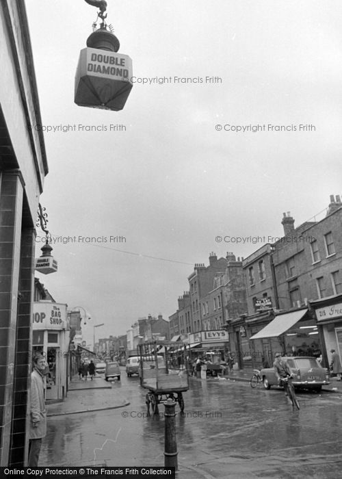 Photo of Hoxton, Street Scene 1965 - Francis Frith