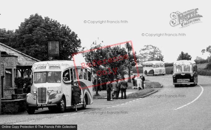 Photo of Bilsborrow, Coaches At The Roebuck Hotel c.1955