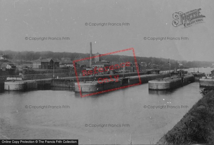 Photo of Cardiff, Docks c.1925 - Francis Frith