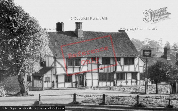Photo of Chiddingfold, The Crown Inn c.1955 - Francis Frith