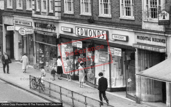 Photo of Slough, Edmonds, William Street 1961